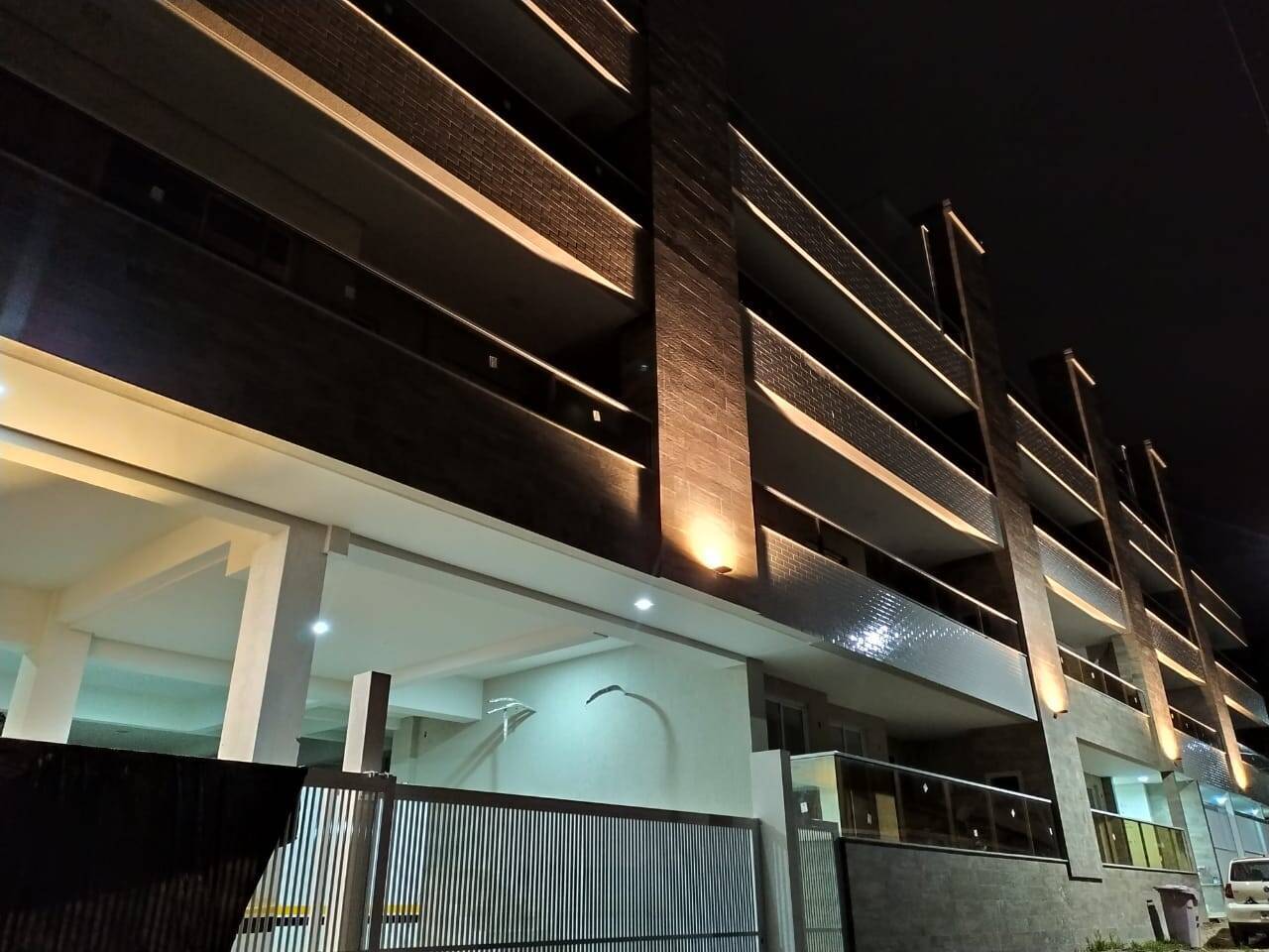 Edifício Viena Park centro de Bombinhas. - C299